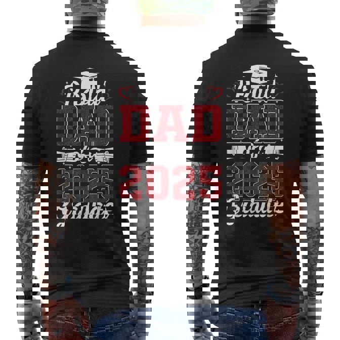 Proud Dad Of A 2025 Graduate Dad Graduation 2025 Father Men's T-shirt ...