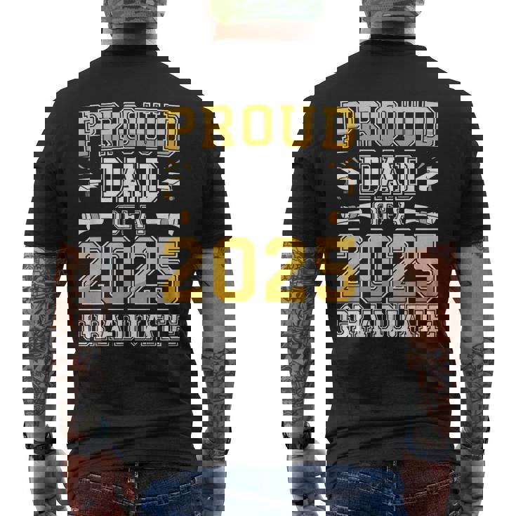 Proud Dad Of A 2025 Graduate Class Of 2025 Graduation Men's T-shirt ...