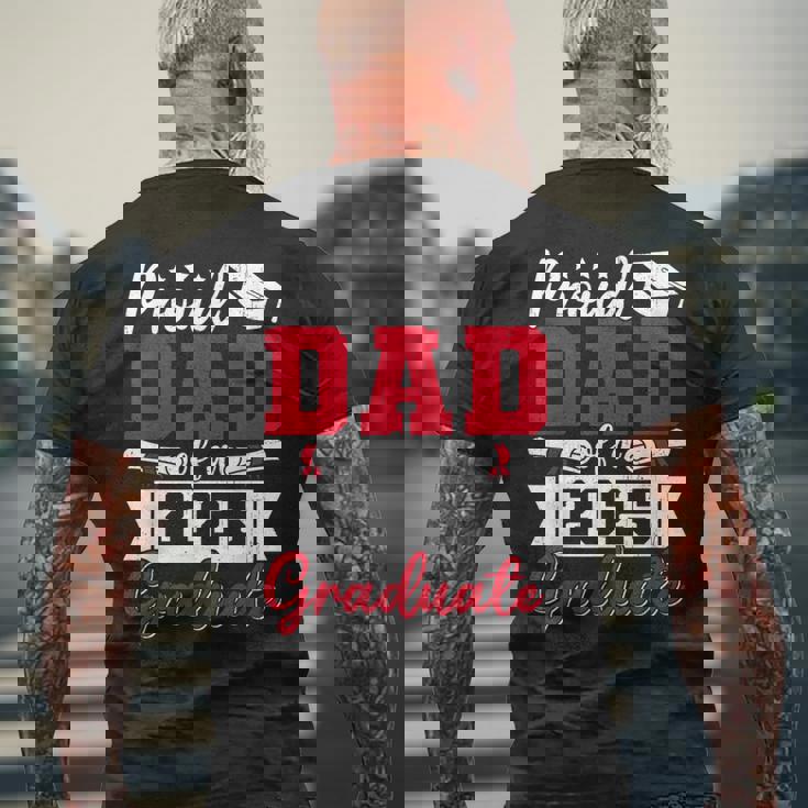 Proud Dad Of A 2025 Graduate Dad Graduation 2025 Father Men's T-shirt ...