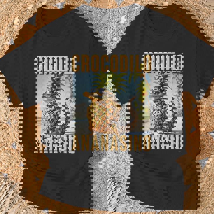 Crocodilo Pineapple Ai Monster Italian Brainrot Boys Meme Maglietta ...