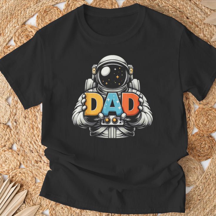 Space Astronaut Dad Solar System Matching Father's Day T-Shirt | Mazezy
